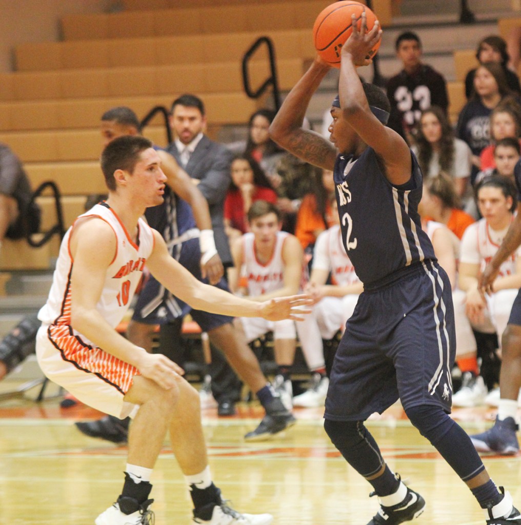 Mustangs stampede past Bobcats - Orange Leader | Orange Leader