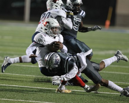 Mustangs hold back Madisonville - Orange Leader | Orange Leader