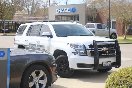 Police search for suspect in Chase Bank robbery - Orange Leader ...