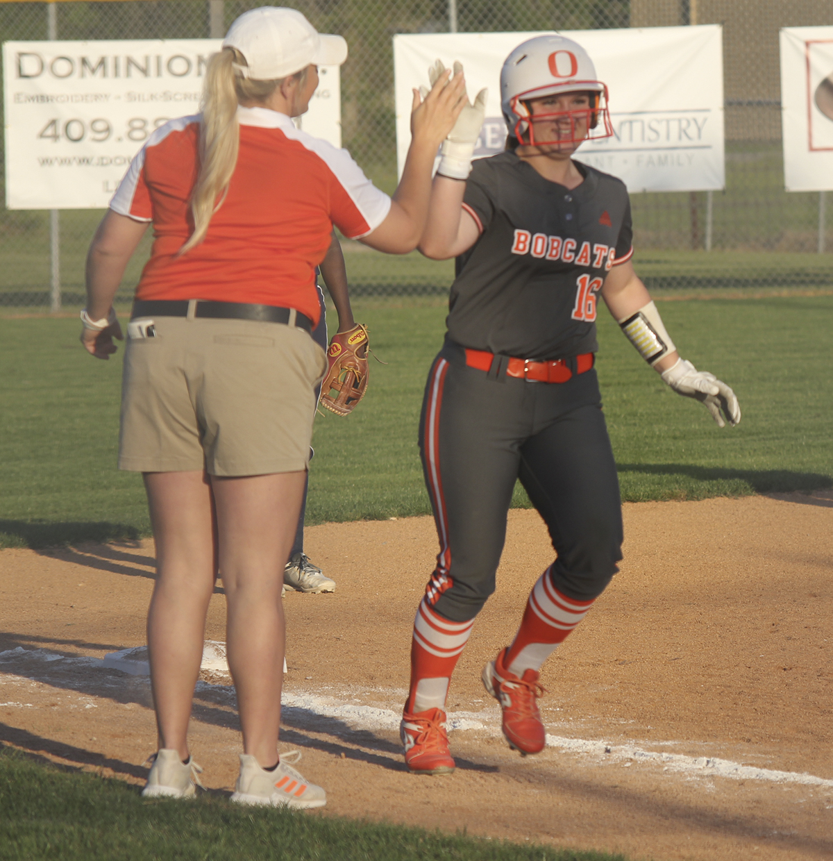 Lady Bobcats cruise past Lady Mustangs | Orange Leader