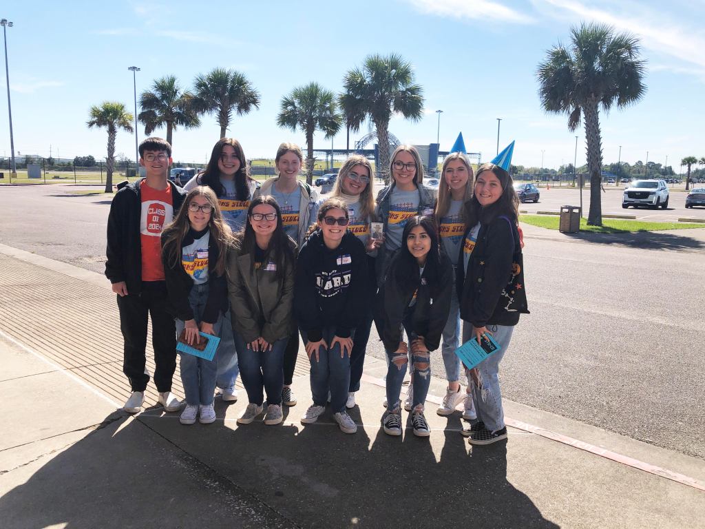 Orangefield High School Student Council Members Attend Fall Convention ...