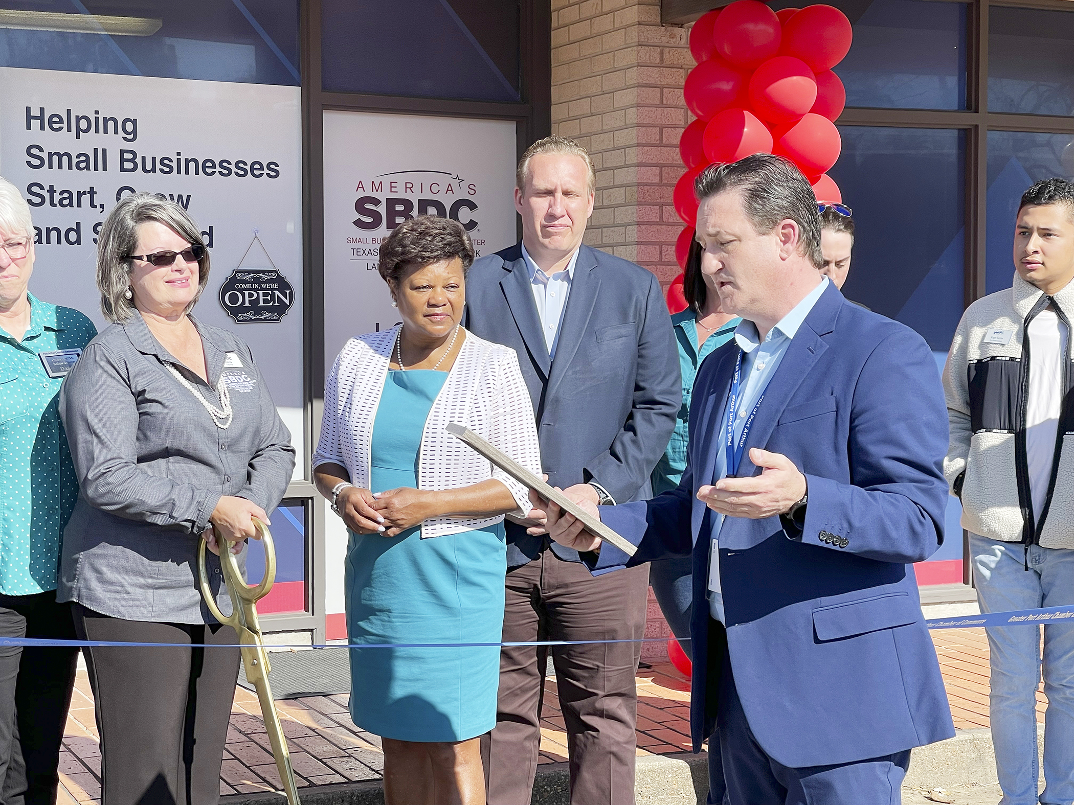 Small Business Development Center rolls out red carpet for Orange ...
