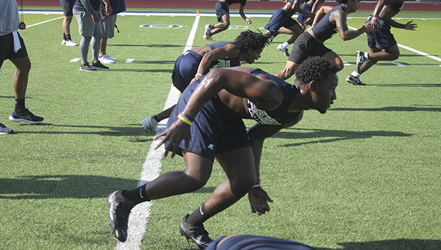 West Orange-Stark Mustangs welcome “tradition” with high-octane ...