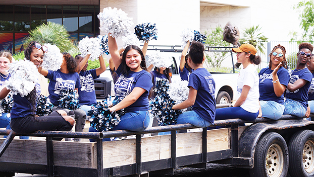 PHOTOS — Orange honors boxing champ “Shock” Foster with homecoming ...