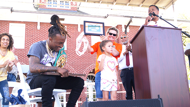 PHOTOS — Orange honors boxing champ “Shock” Foster with homecoming ...