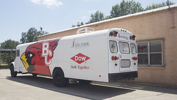 Orange County educators celebrate 1st STEM bus in Southeast Texas ...